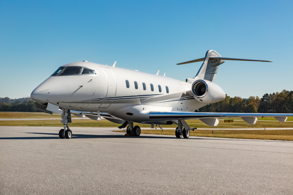 Midsize vs Super-Midsize Jets - FlightWorks